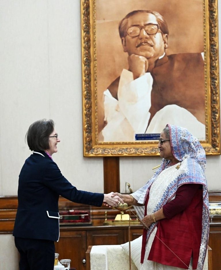 Ambassador of Luxembourg Mrs. Peggy Frantzen presented her credentials ...