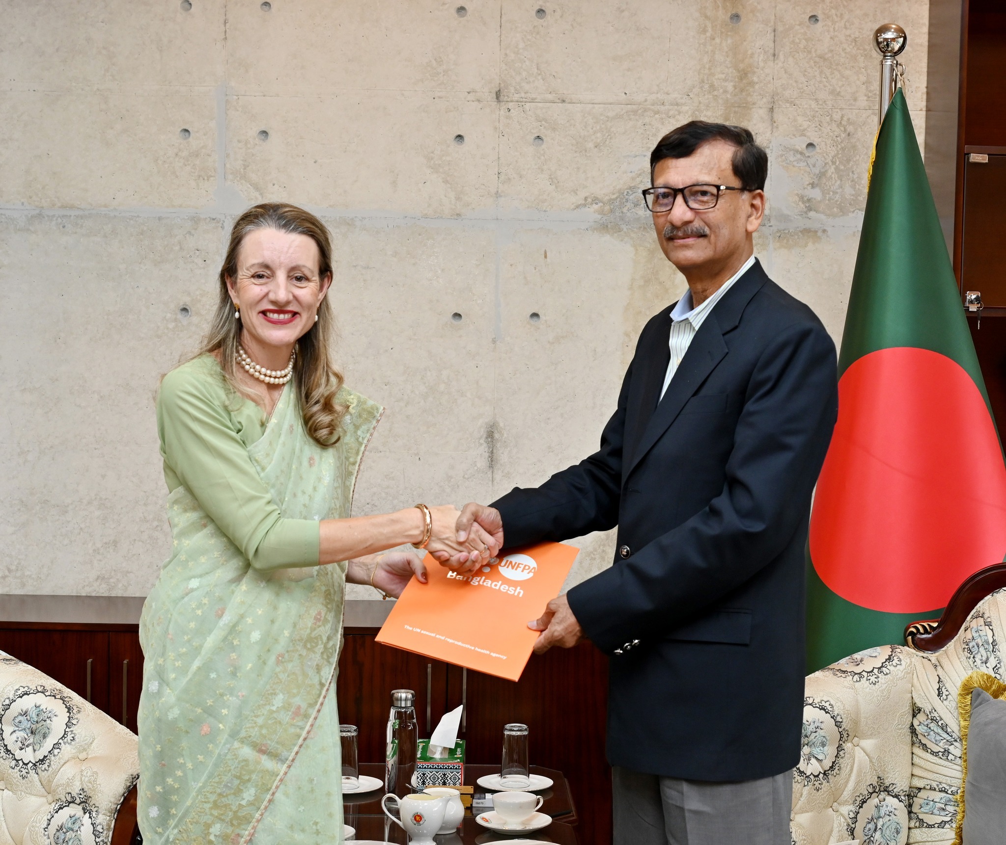 Newly appointed Representative of the United Nations Population Fund to ...